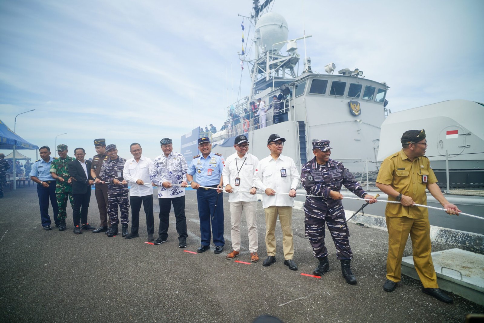 Pelepasan KRI Singa, Distribusikan Rupiah Hingga ke Perbatasan Dimulai ...